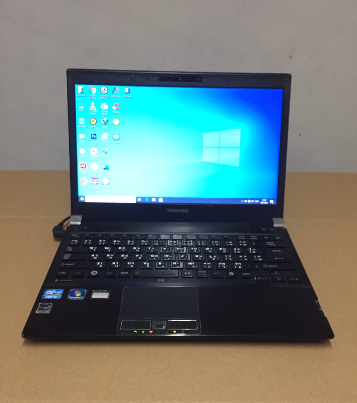 โน๊ตบุ๊คมือสอง Notebook TOSHIBA Core i3(RAM:4GB/HDD:250GB)ขนาด13นิ้ว ...