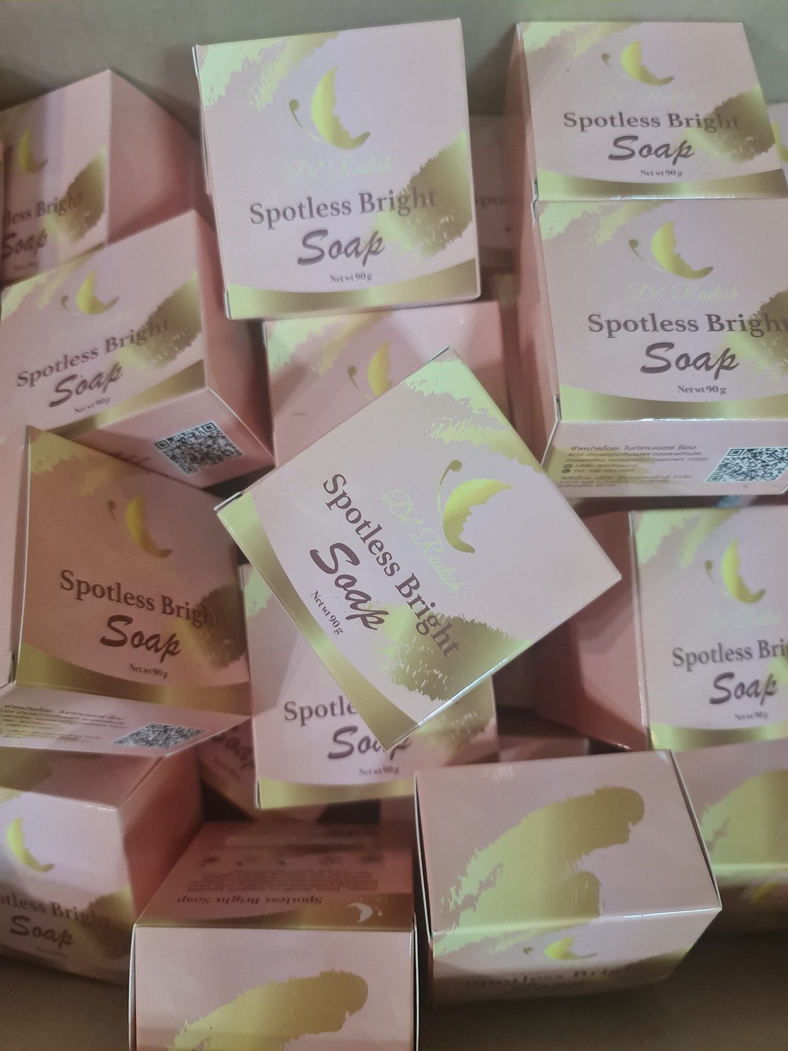 เดอ ราดีช สปอร์เลส ไบรท์ โซป (สบู่ผิวใส) De’ Radish Spotless Bright ...