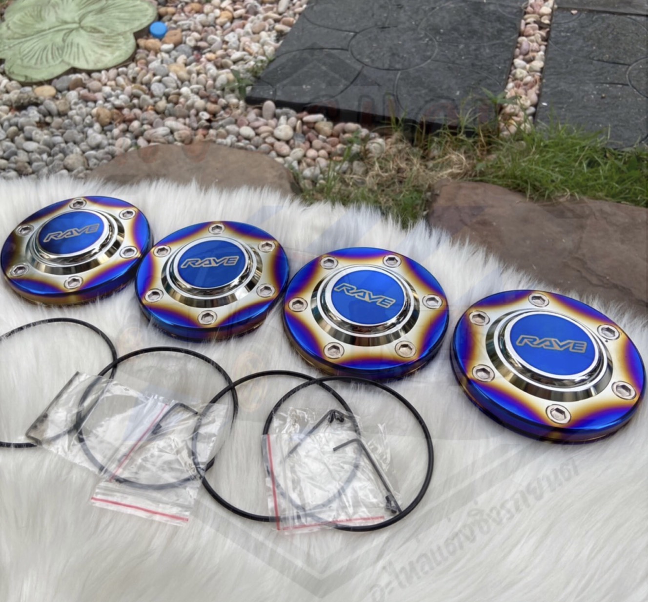 ดุมตบไทเท (2คู่ 4ชิ้น) ฝาครอบดุมล้อรถยนต์ ขนาดจุดศูนย์กลางดุม105-106 mm ...