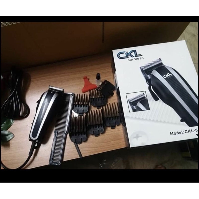 ปัตตาเลี่ยน CKL ปัตตาเลียน แบตตาเลียนตัดผมมีสาย จัดแต่งทรงผม ระดับมืออาชีพ รุ่น CKL8490-008 แบต ...