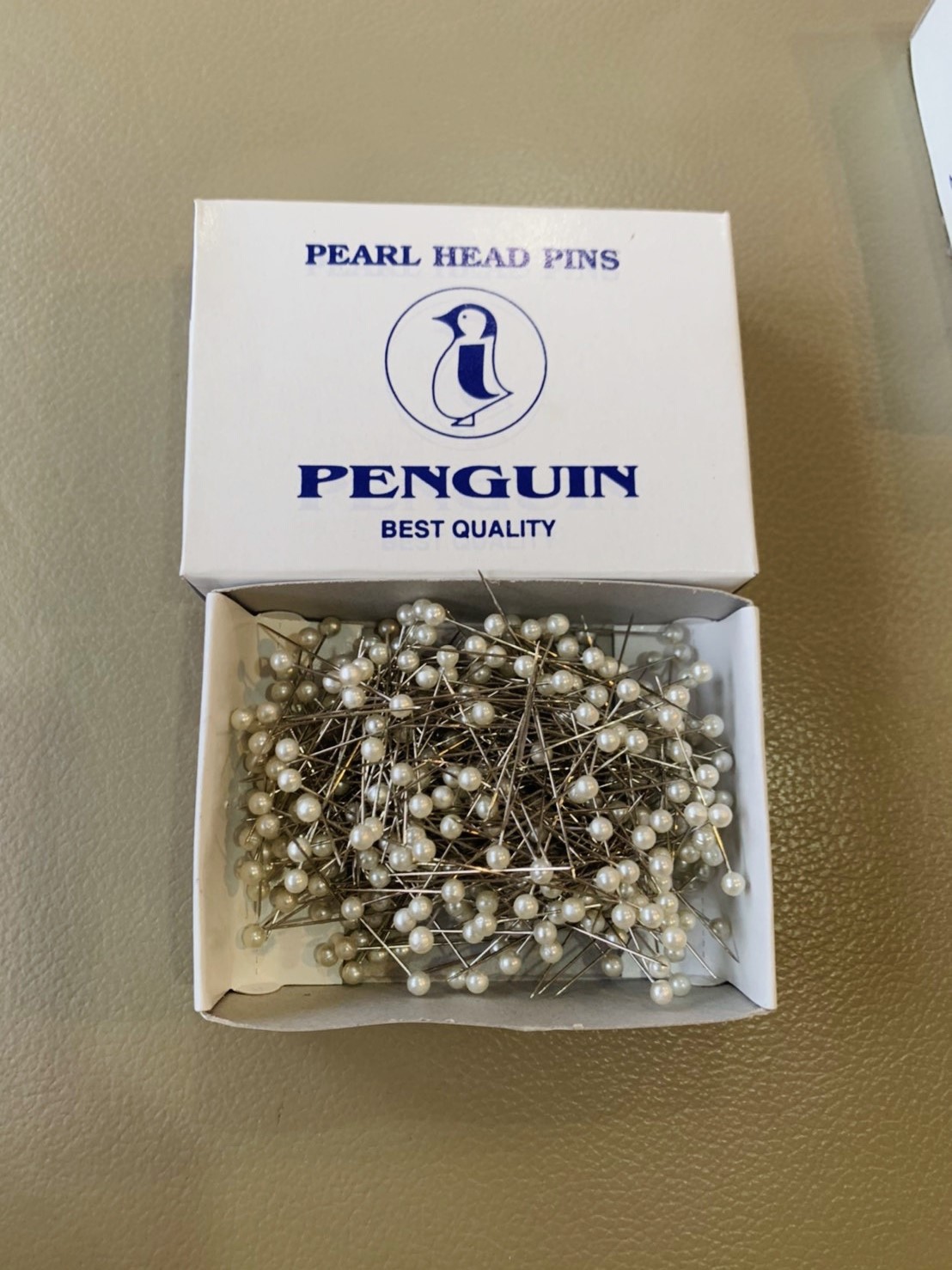 เข็มหมุดหัวมุก เข็มหมุดปักผ้า เข็มหมุด จำนวน 400 ตัว สี ชม - Puket Stores