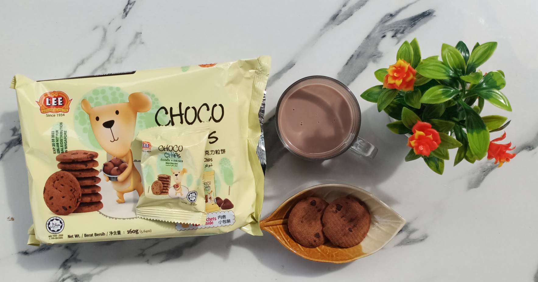 คุ้กกี้ Choco chips LEE รสชาติถูกปาก กลิ่นหอมถูกใจ 1 ห่อใหญ่ มี 12 ห่อ ...