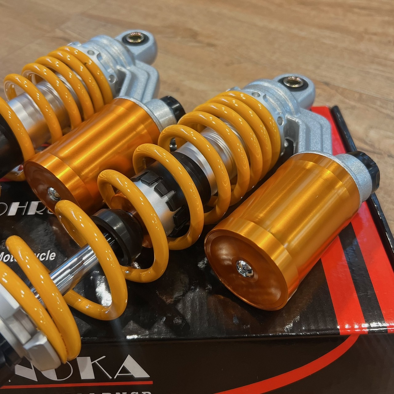 โช๊ค OHLINS K-3 งานเหมือน ความสูง 310 มิล ใส่ PCX 150 งานสวย รับประกันสินค้าทุกชิ้น แถม ...