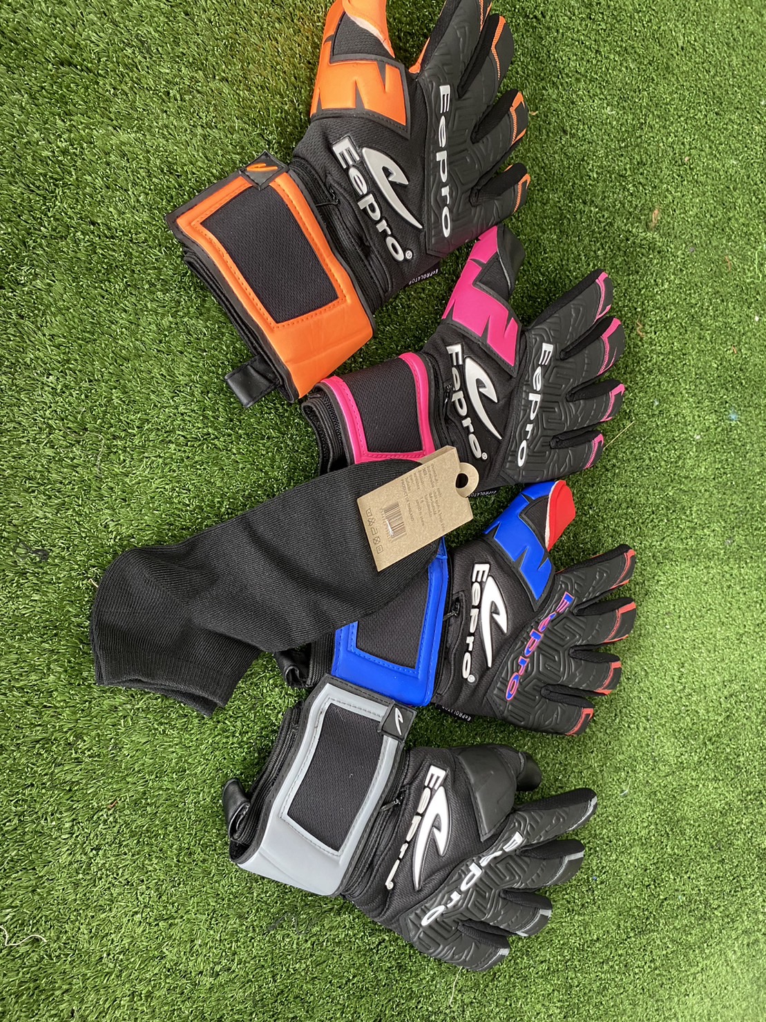 ถุงมือโกล ผู้รักษาประตู ( EG10R4 แถมถุงเท้าข้อสั้น ) finger Safe 5 นิ้ว ...