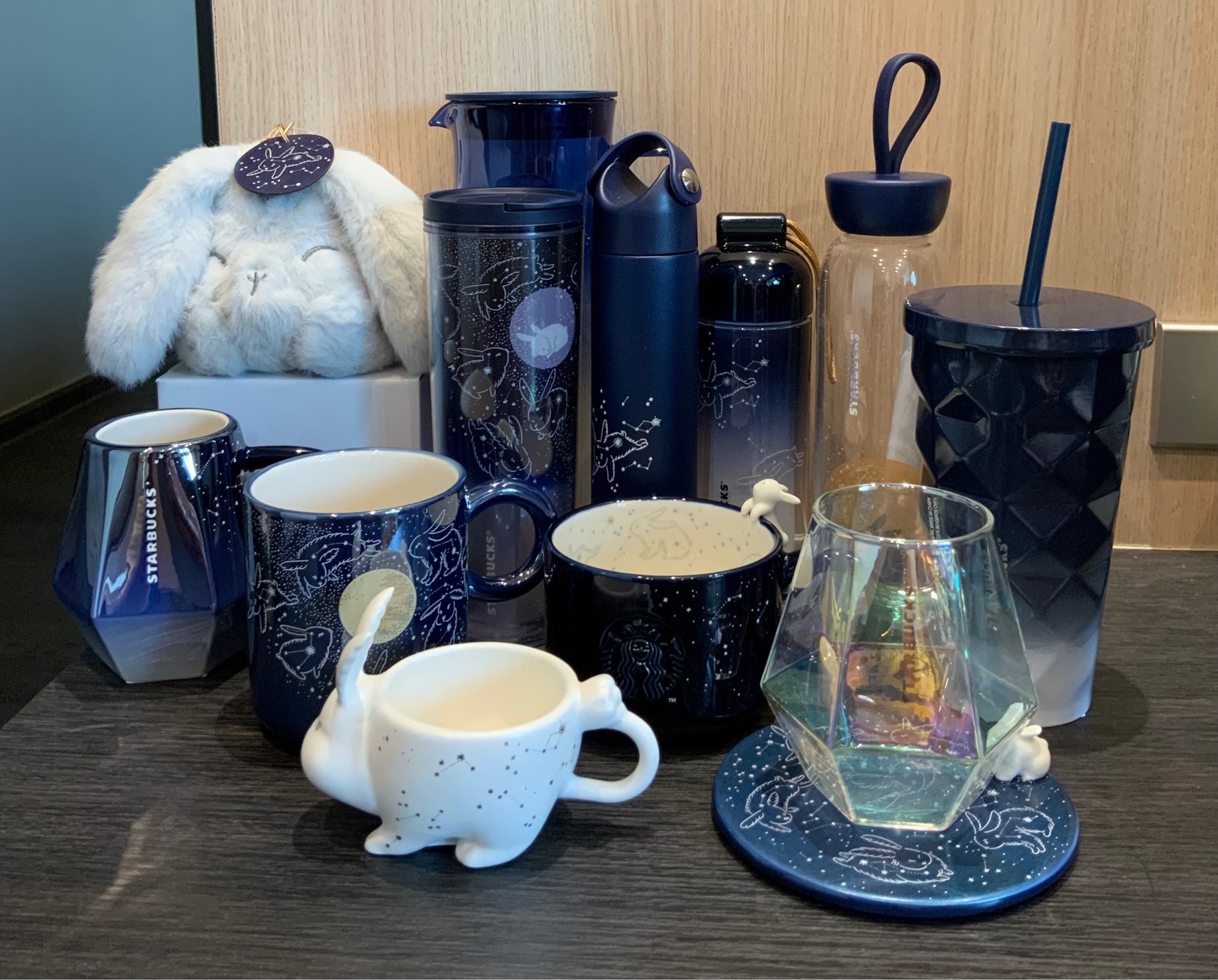 Starbucks Starry Bunny collection สตาร์บัคส์ คอลเลคชั่นกระต่ายน้อยและ ...