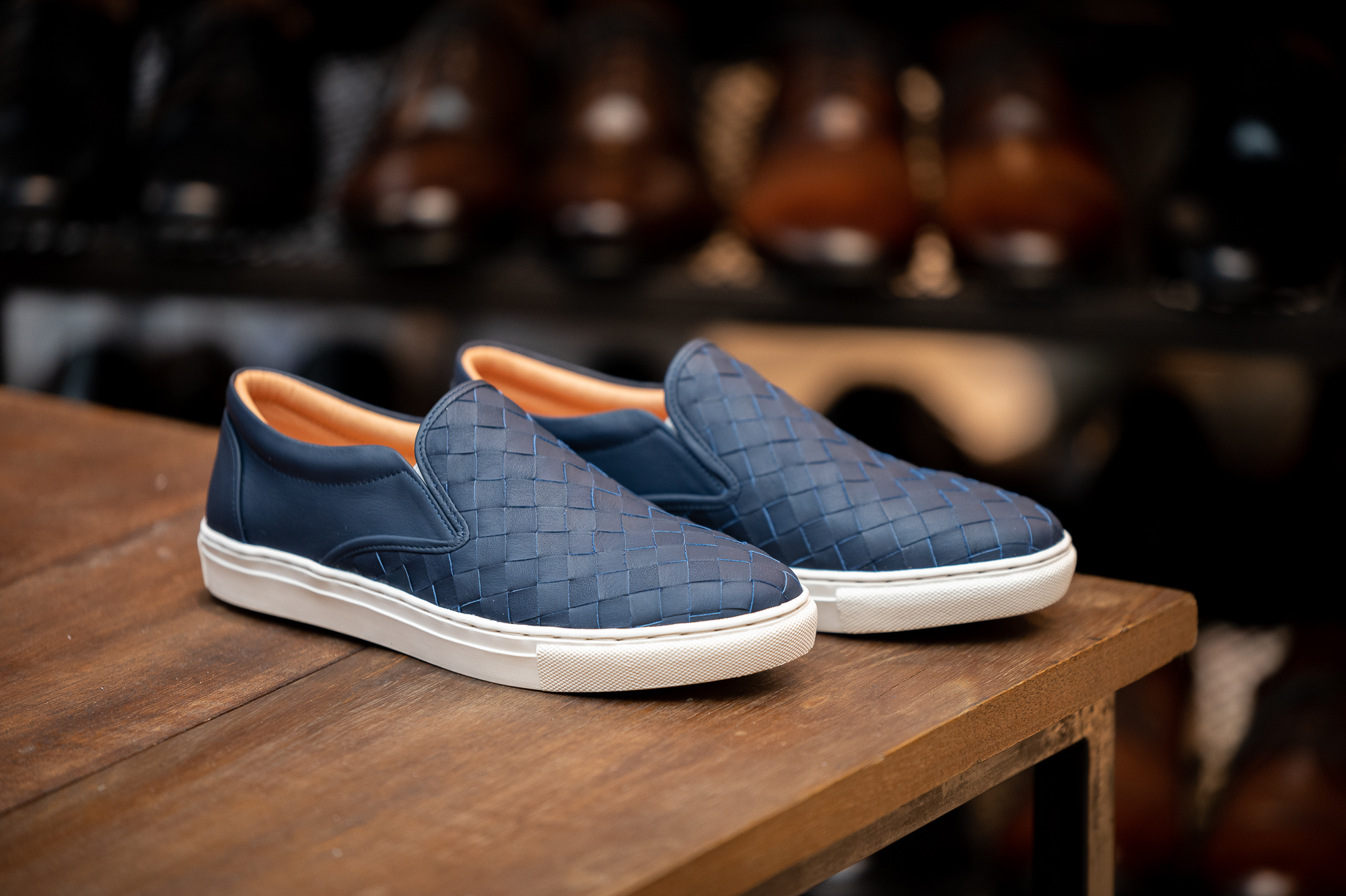 [SN02B] Shoesshi รองเท้า Sneaker หนังแท้ | Lazada.co.th