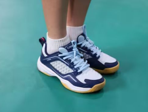 รองเท้าแบดมินตันสำหรับเด็ก PERFLY ของแท้ - Sport&Outdoors - ThaiPick