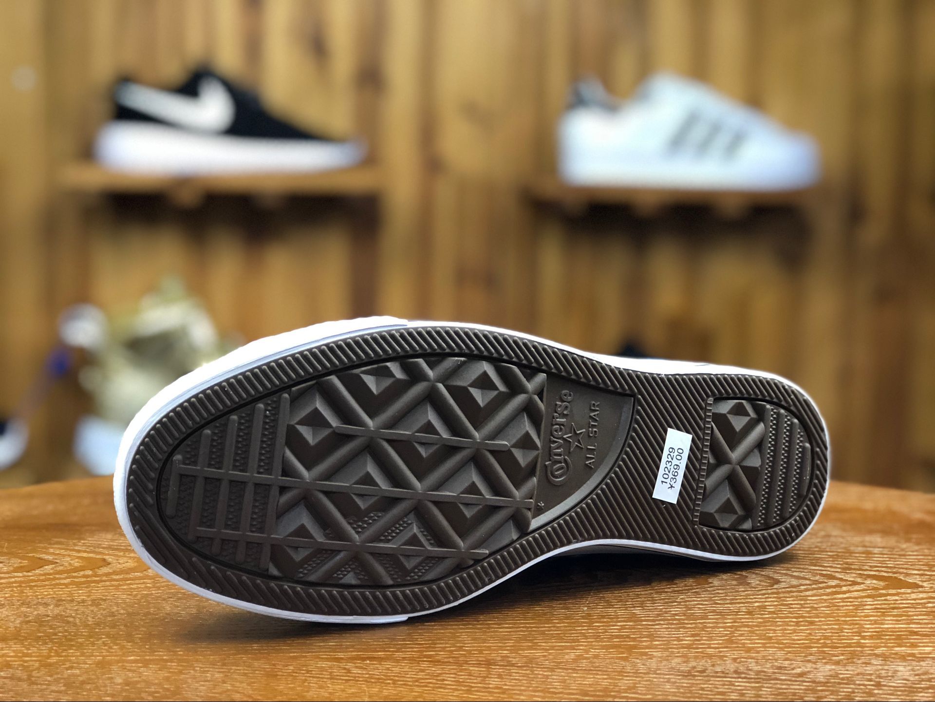 ใหม่เอี่ยมของแท้ Converse All Star รองเท้าผ้าใบ รองเท้าผู้ชาย รองเท้า ...