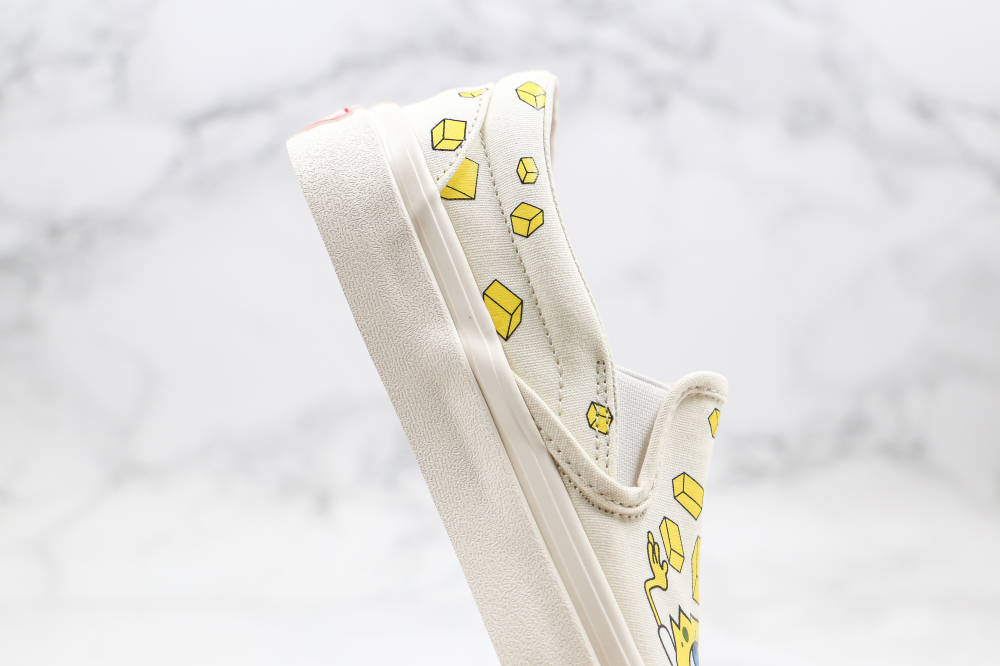 〖National Joint Insurance〗VANS OLD SKOOL SLIP ON Men's and Women's ...