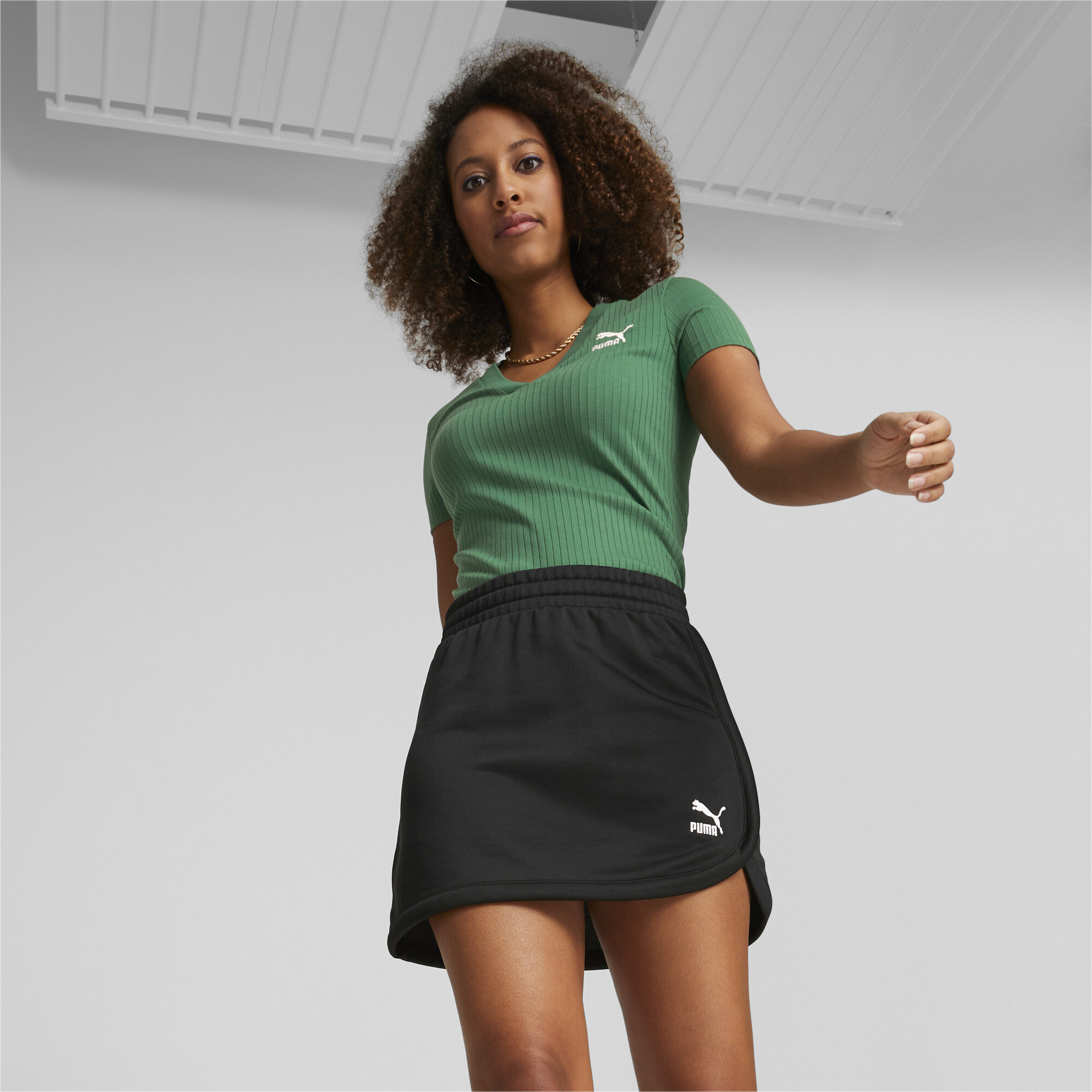PUMA SPORT CLASSICS - กระเป๋าผู้หญิง Prime Street 2-Way สีดำ - ACC ...