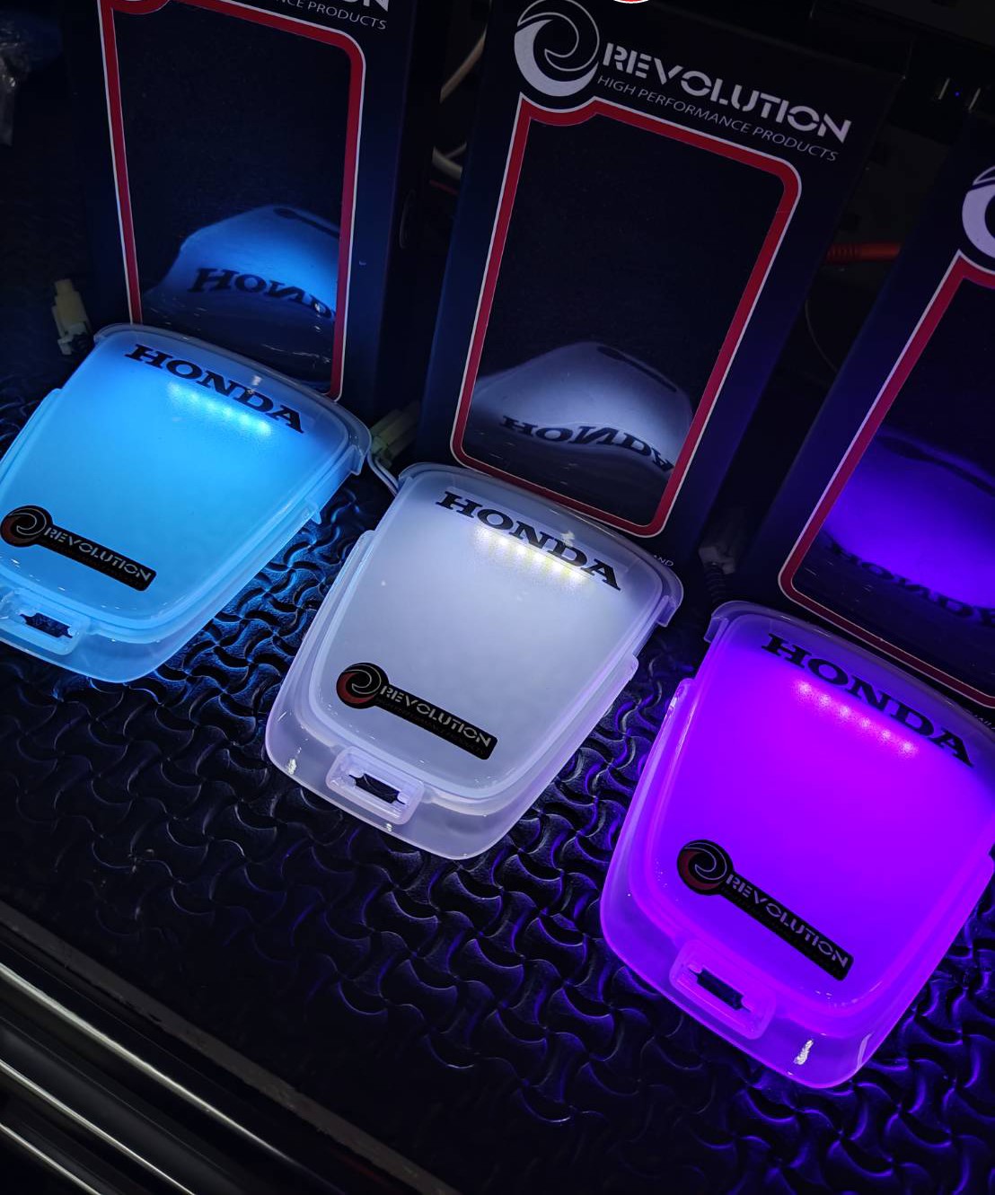 ฝาครอบไฟหน้า LED REVOLUTION GIORNO | Lazada.co.th