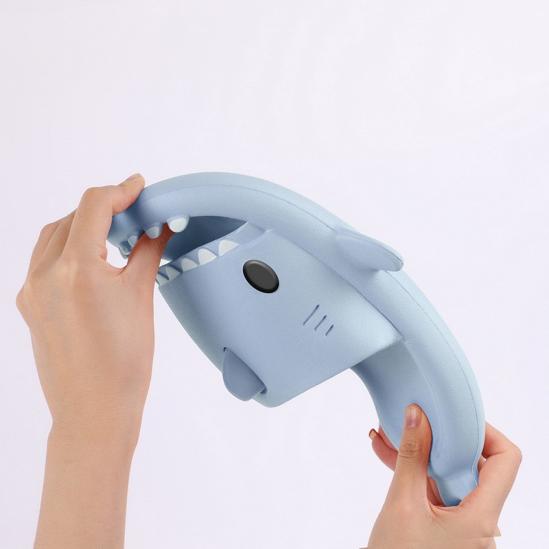 【COCO MALL】COD รองเท้าแตะฉลามรุ่นใหม่ของ น่ารักมาก รองเท้าแตะ รองเท้าแตะ ลายฉลาม กันลื่น นุ่มมาก ...