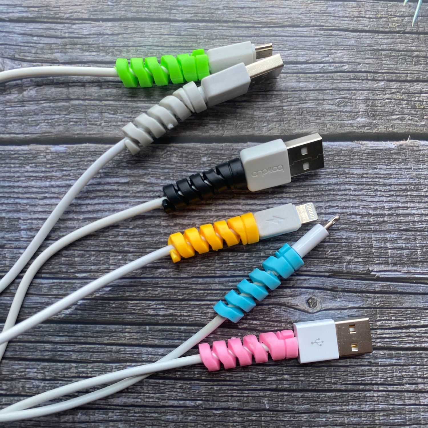 USB Cable Protection Sleeve Spiral Winding Solid Color Headset Cable ...