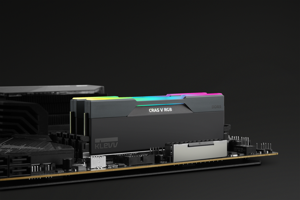RAM DDR5 Klevv รุ่น Cras V RGB ความจุถึง 64GB (32x2) บัสถึง 8400 MHz ...