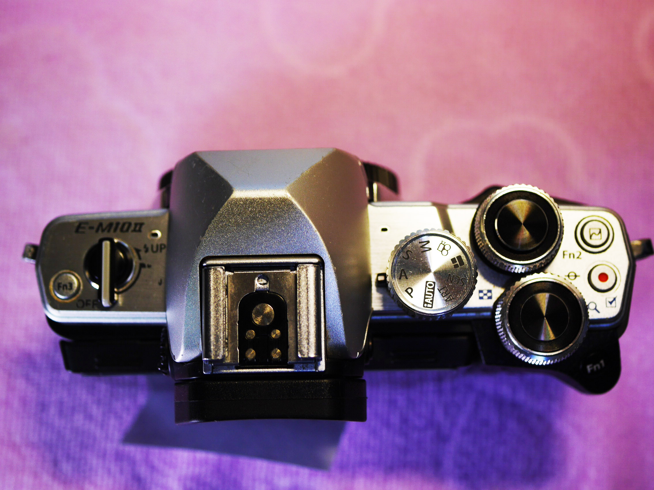 OLYMPUS OM-D E-M10 Mark II Wi-Fi Weather-Sealing Black Silver Body only ...