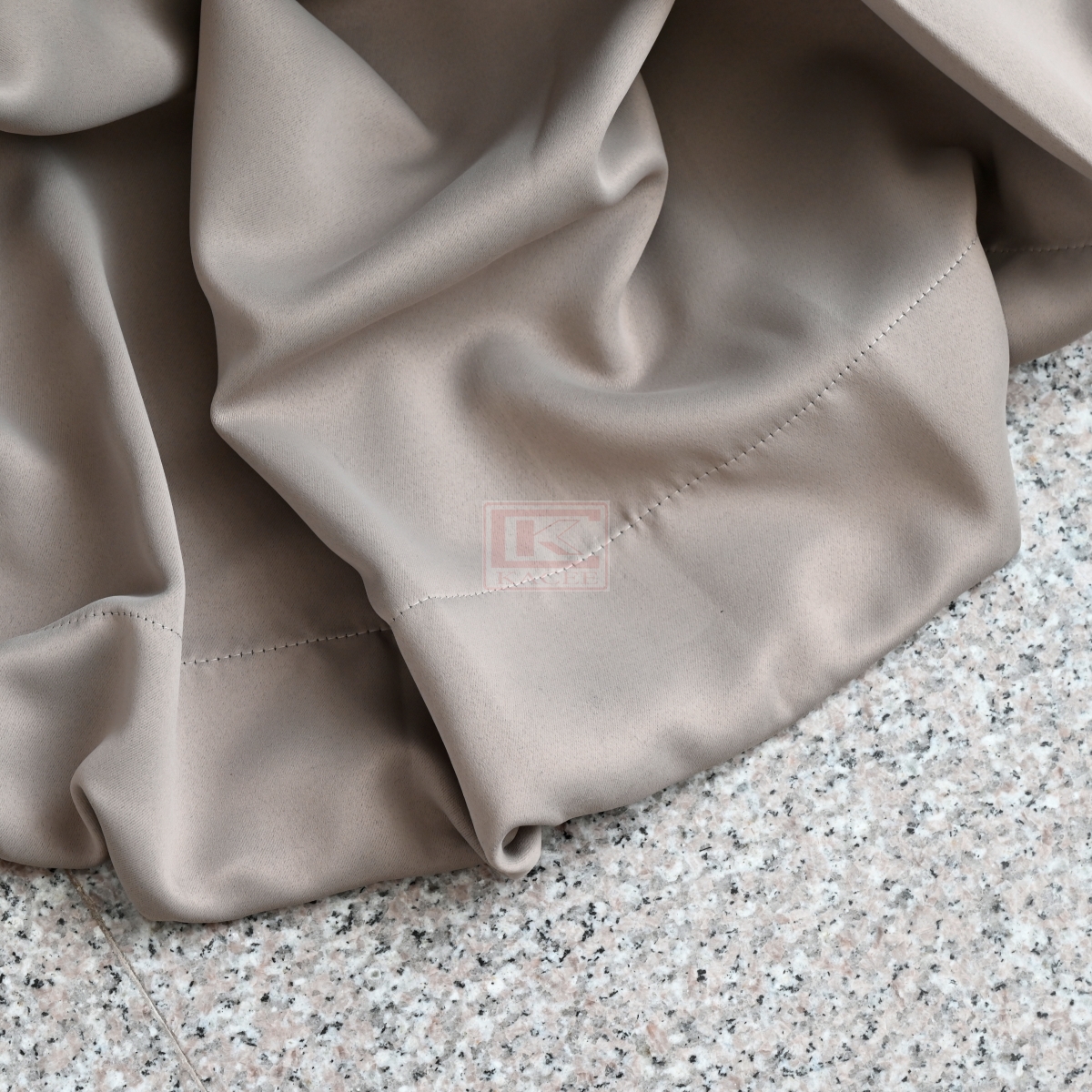 KACEE ผ้าม่านจีบ ม่านจีบ ผ้าม่านสำเร็จรูป ผ้าม่าน ผ้ากันแดด กันแสง UV เนื้อสัมผัสนุ่ม รุ่น Black ...