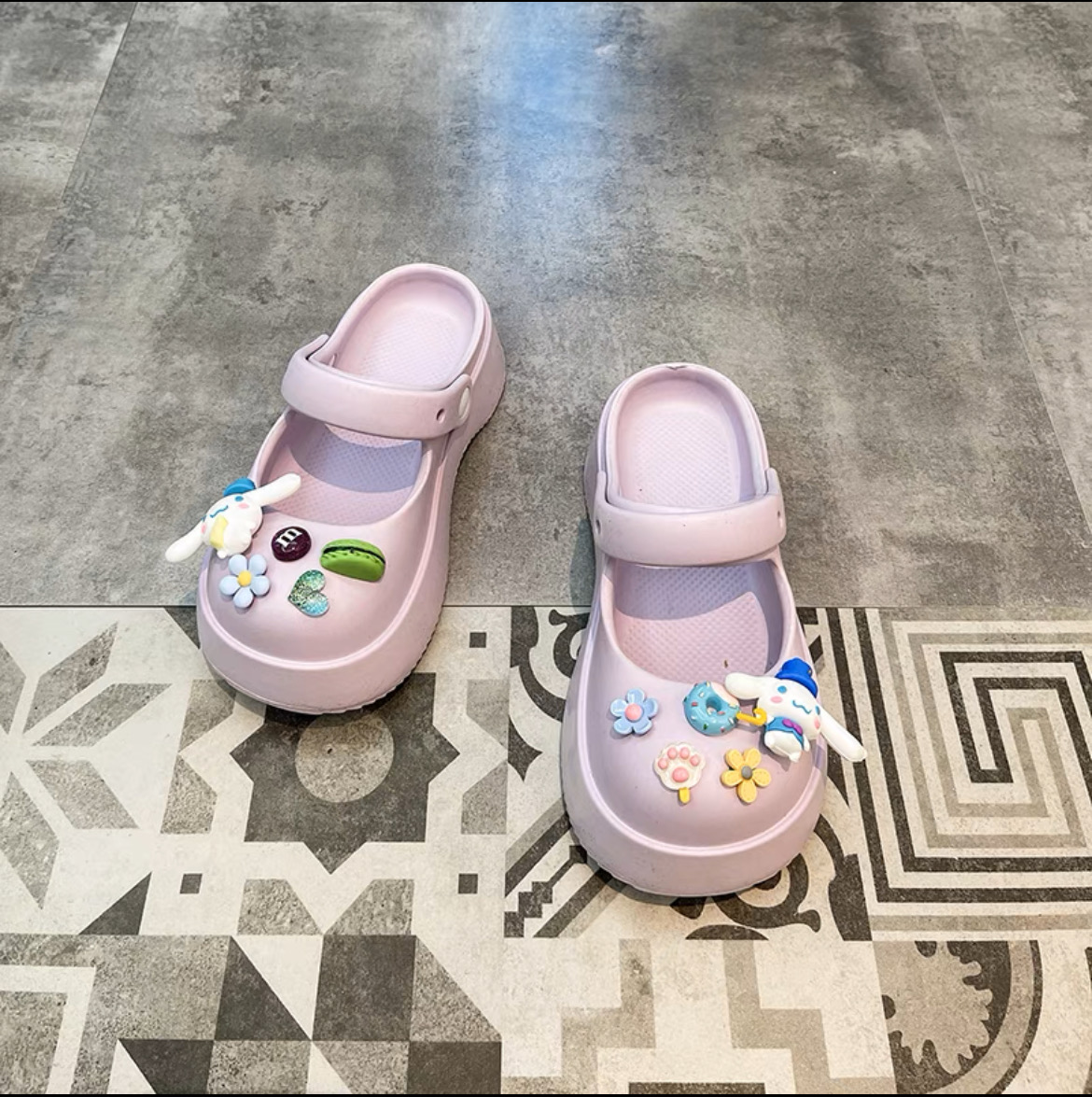 vivi.an รองเท้าเสริมส้น รองเท้าแตะติดตุ๊กตา มีสายรัดส้น พื้นยาง วัสดุ ...