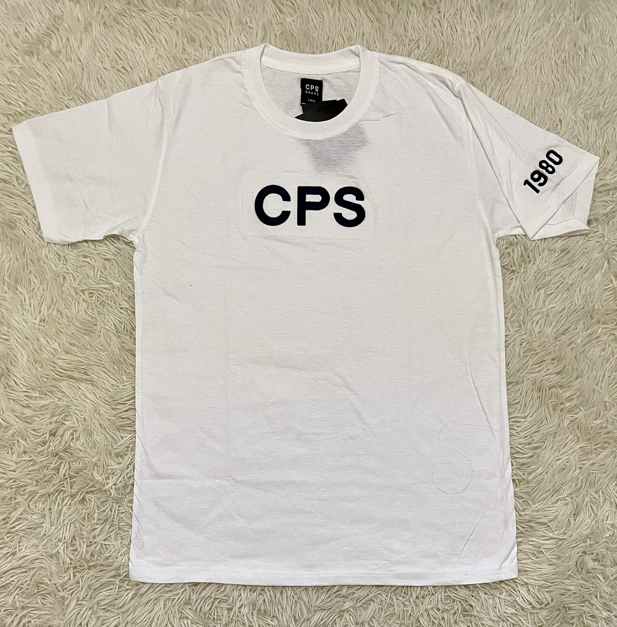 เสื้อยืดแขนสั้นสีพื้น Cps Chaps รุ่นปักลายโลโก้ที่อกและแขน แบบใหม่ ...