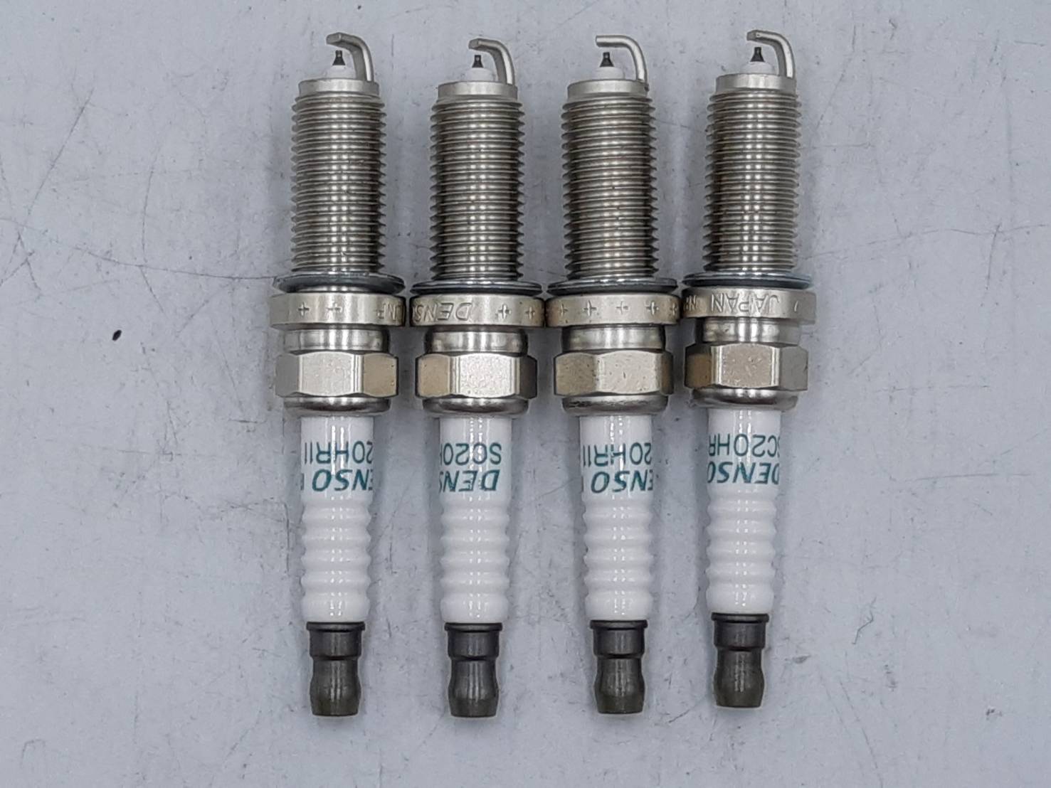 หัวเทียน TOYOTA DENSO IRIDIUM SC20HR11( ALTIS ปี 2010 2018 PRIUS YARIS ...