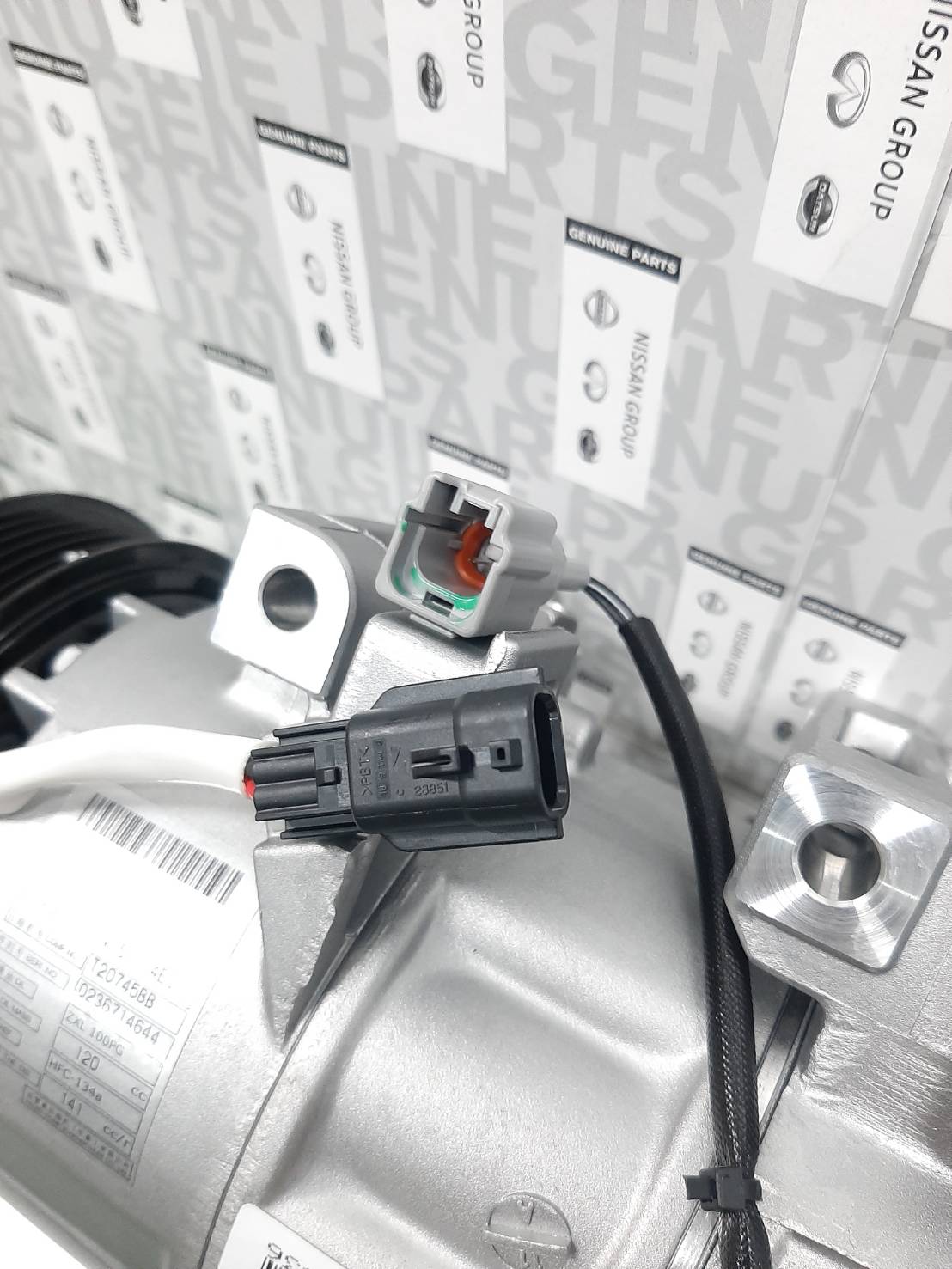 คอมเพรสเซอร์แอร์ NISSAN TEANA L33 เครื่อง 2.5 92600-3TA4B (เป็นอะไหล่ ...