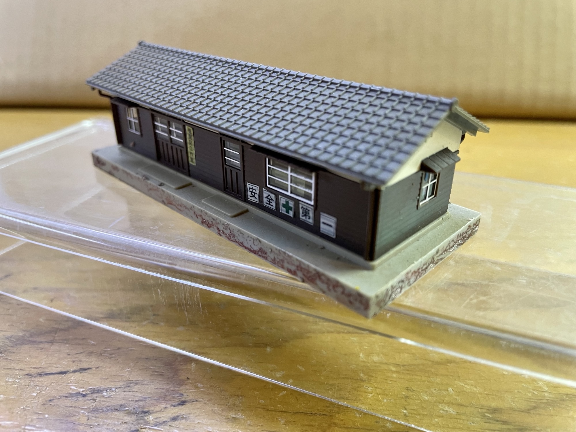 Preowned Kato N Scale Mini Station as new. Dimensions L9W3H3 Kato N ...