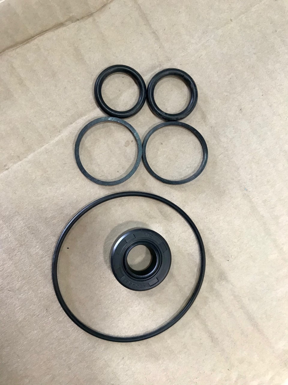 ชุดยางปั้มไฮดรอลิคL2000,L2201 ขนาดซีล 26-12-9 | Lazada.co.th