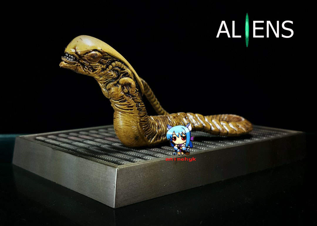 เอเลี่ยน งู ระเบิดอก Alien Xenomorph Chest Burster พร้อมฐาน 1/6 เรซิ่น ...