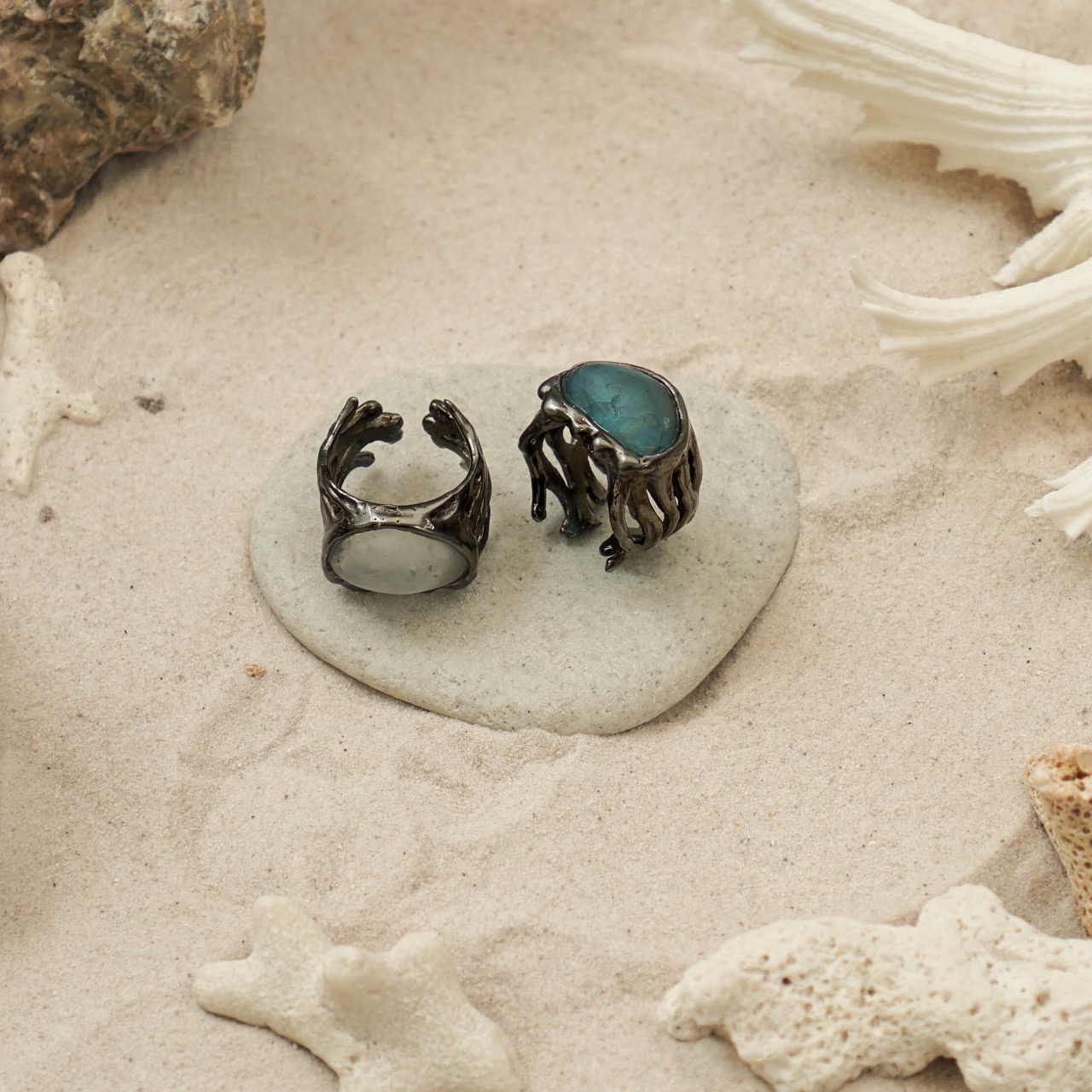 เครื่องประดับ Rock Me Jewelry รุ่น Fire Jelly Fish Ring แหวน ทองเหลือง ...