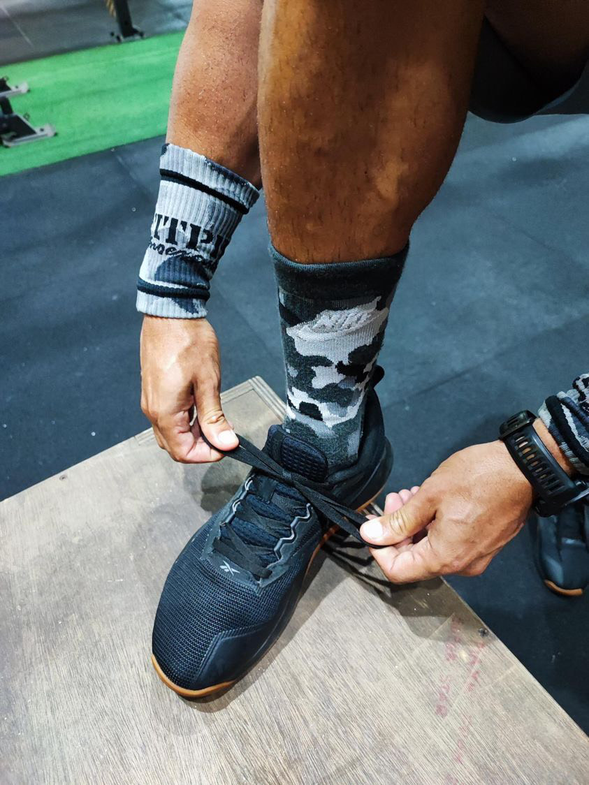 Sweatbands (ปลอกข้อมือซัพเหงื่อ) for summer sports Crossfit Gym Weight ...