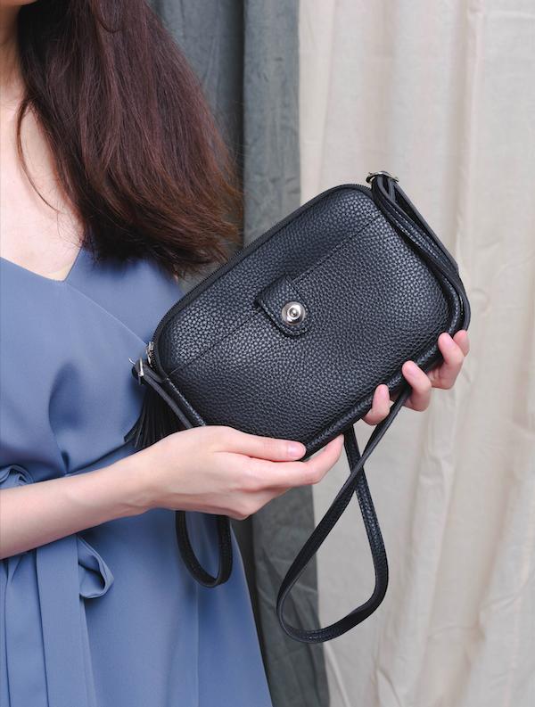 Paroty กระเป๋าสะพายข้าง ใบเล็ก สีดำ No.E02B - paroty - ThaiPick