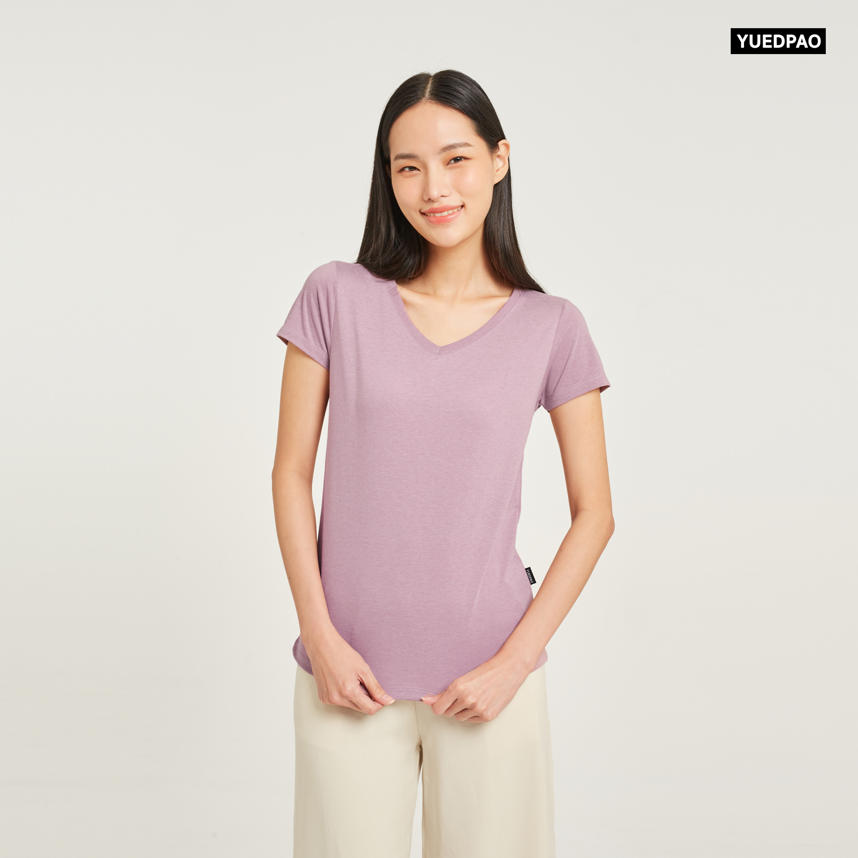 Yuedpao เสื้อยืดผู้หญิงคอวี ทรงเข้ารูป ไม่ย้วย ไม่หด ไม่ต้องรีด ใส่สบาย basicstyle เสื้อยืดคอวี ...