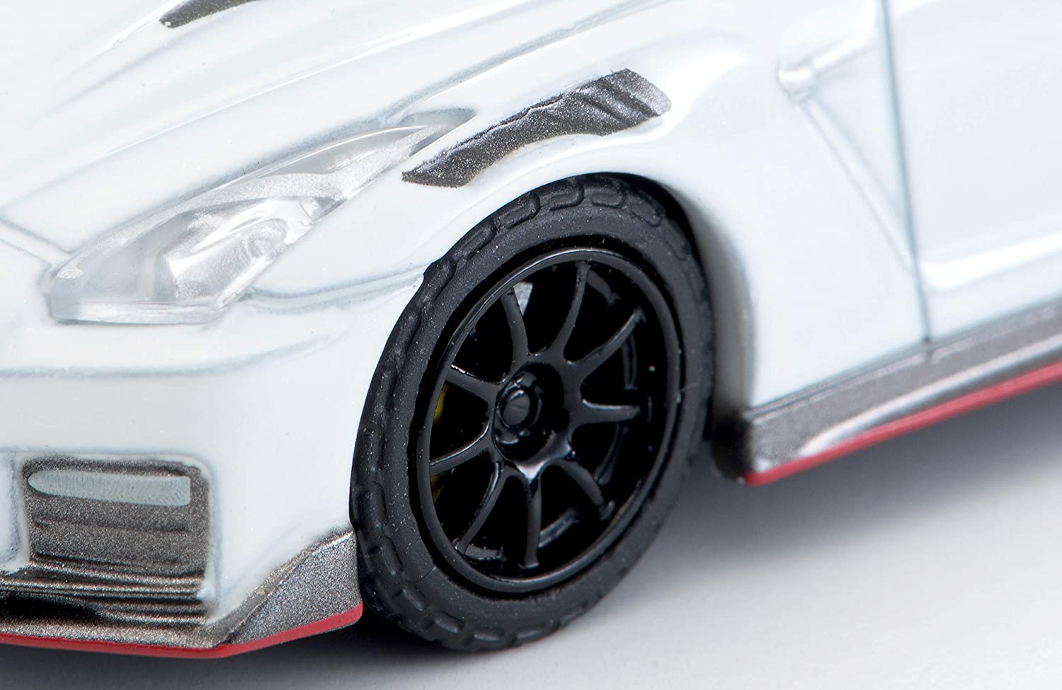 TOMYTEC Tomica Limited Vintage Neo 1/64 LV-N217a Nissan GT-R NISMO 2020 Model White - Gift2kids ...