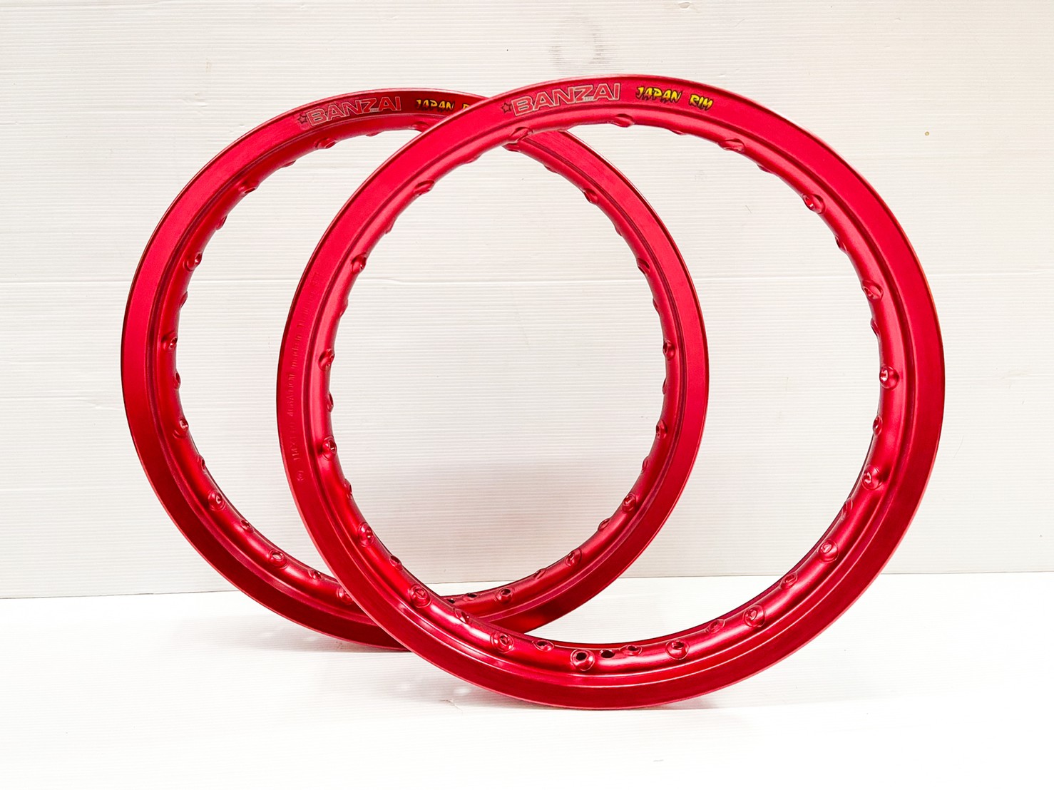วงล้อ BANZAI 160 ขอบ14 สีแดง (ราคาต่อวง) | Lazada.co.th