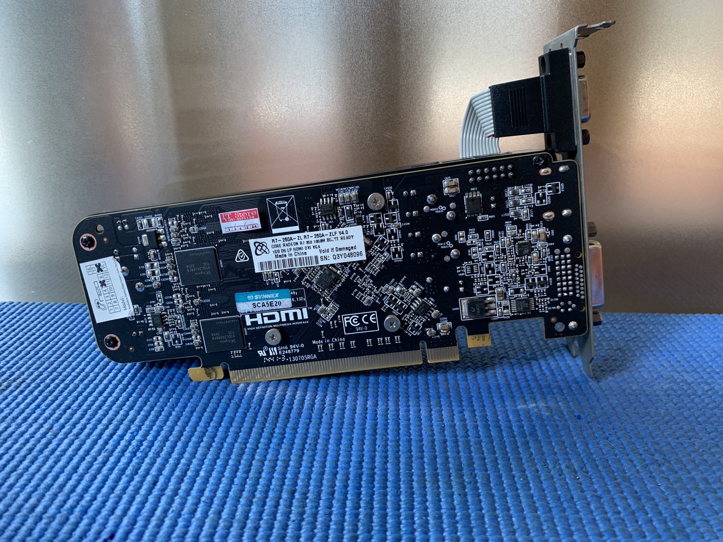 การ์ดจอ XFX ATI Radeon R7 250 1GB DDR5 128bit สวยๆพร้อมใช้งาน (สินค้า ...