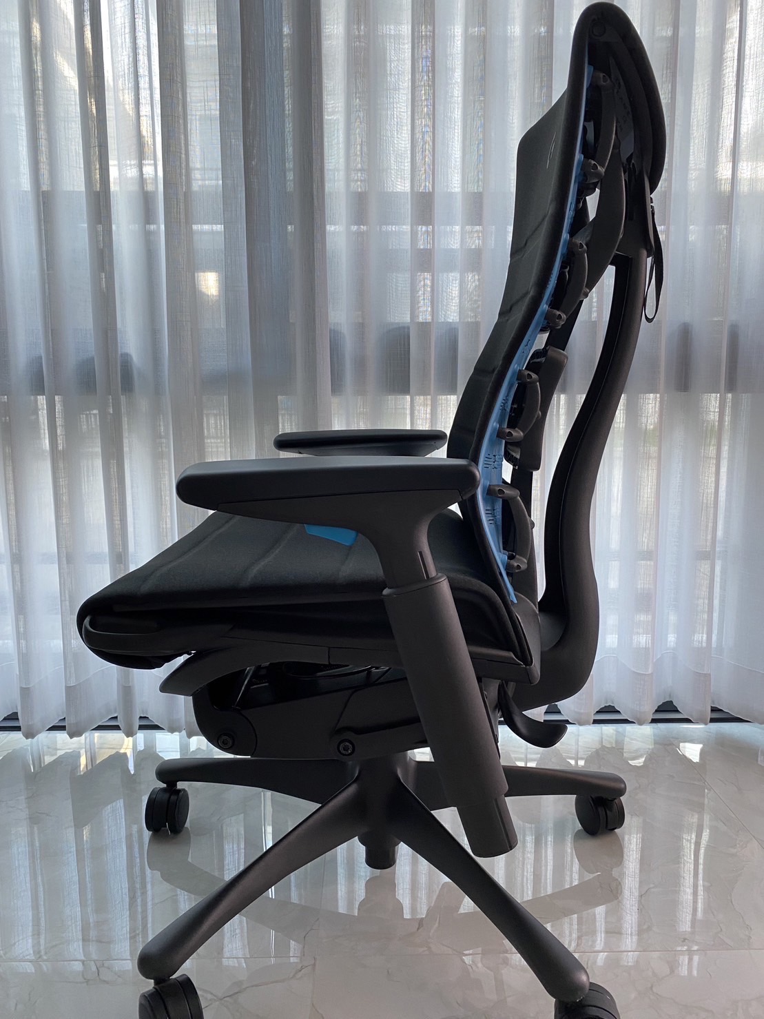 Herman Miller Embody x Logitech Gaming Chair Black Blue Limited - Aeron ...