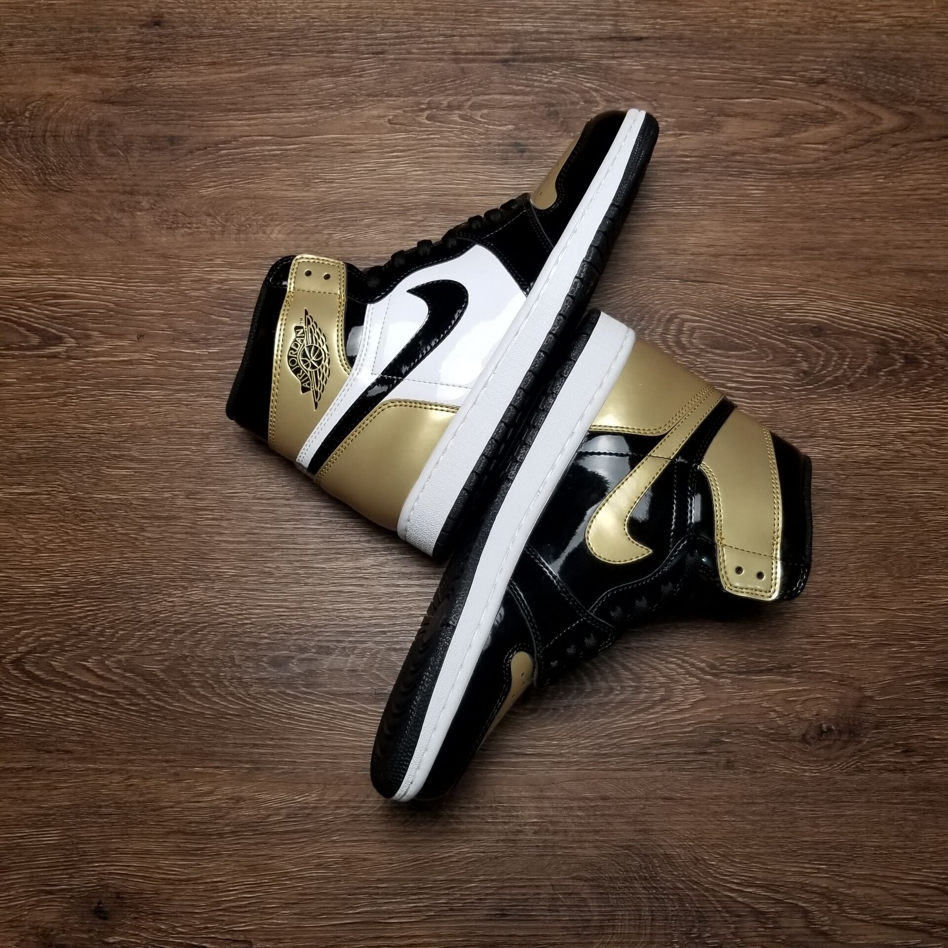 〖Official Genuine〗NIKE AIR JORDAN 1 MID AJ1 Men's Sports Basketball ...