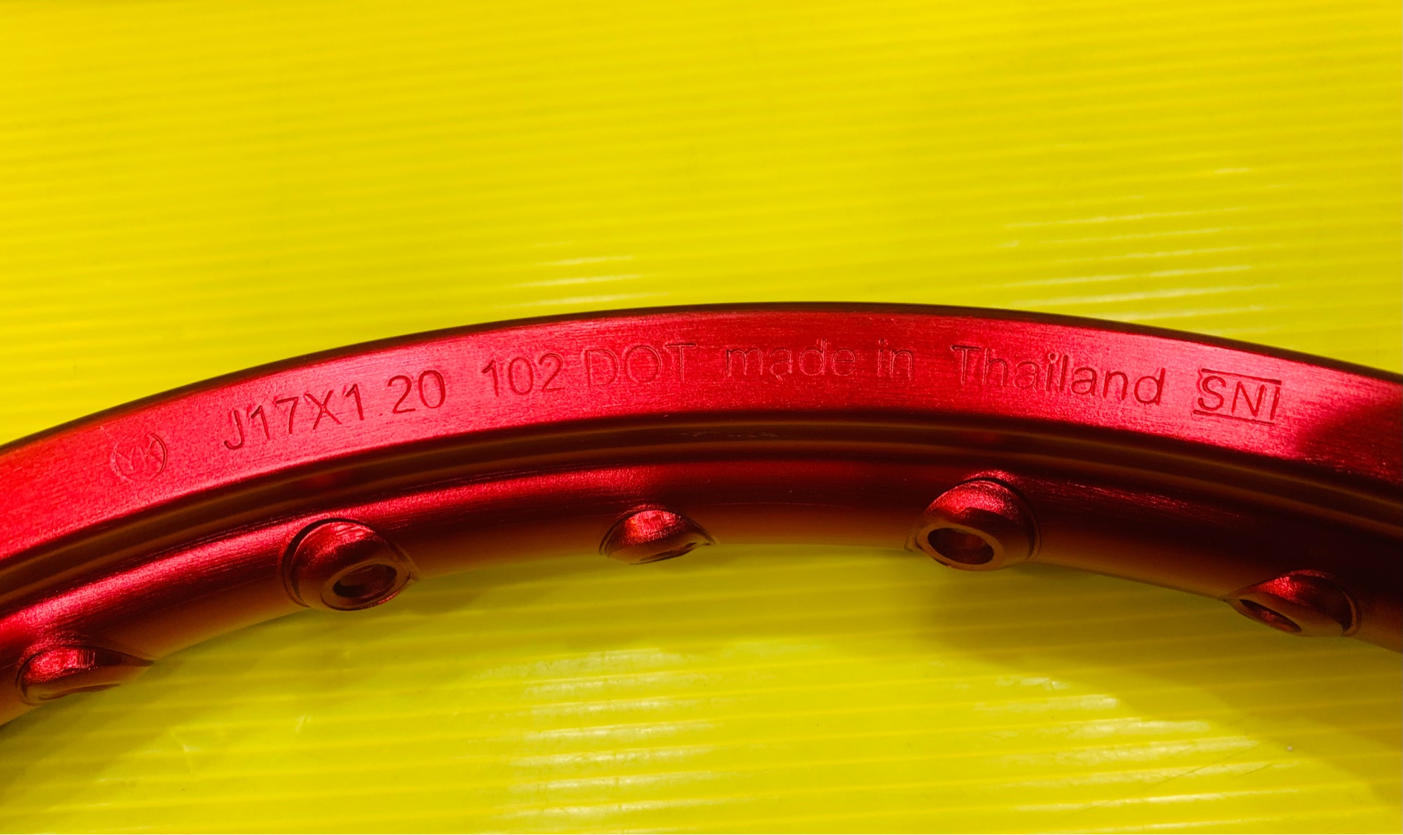 วงล้อ Yoko ขอบเรียบ สีแดง (RED) 1.20x17 YOKO - FF motor 2022 - ThaiPick