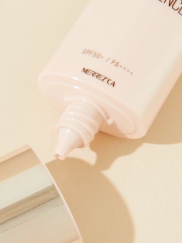 SKIN REFRESHING UV ESSENCE SPF50 PA - Merrezca Official Store - ThaiPick