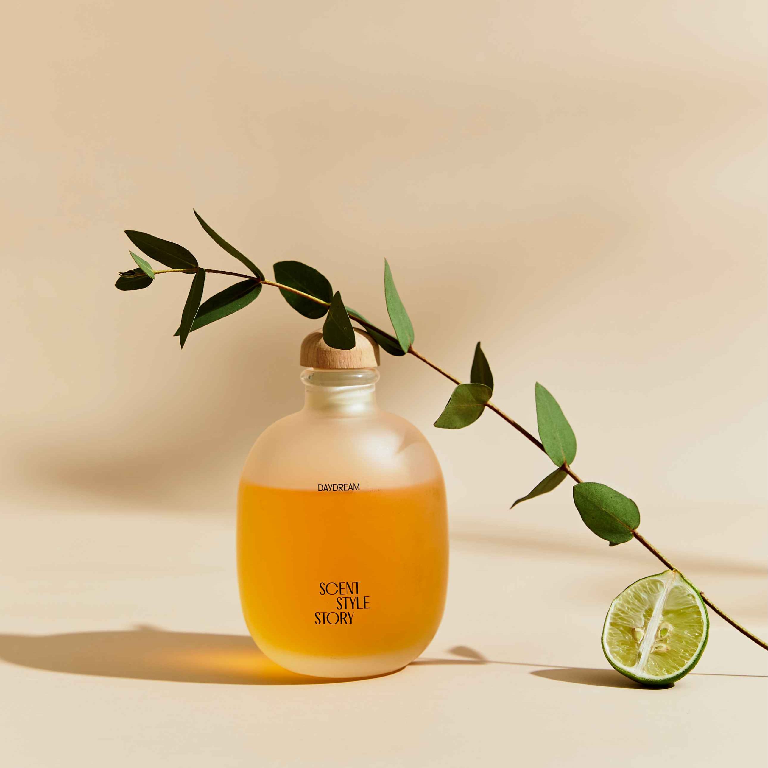 LRL Scent Style Story Reed Diffuser - Daydream by LRL 200 ml - LRL ...