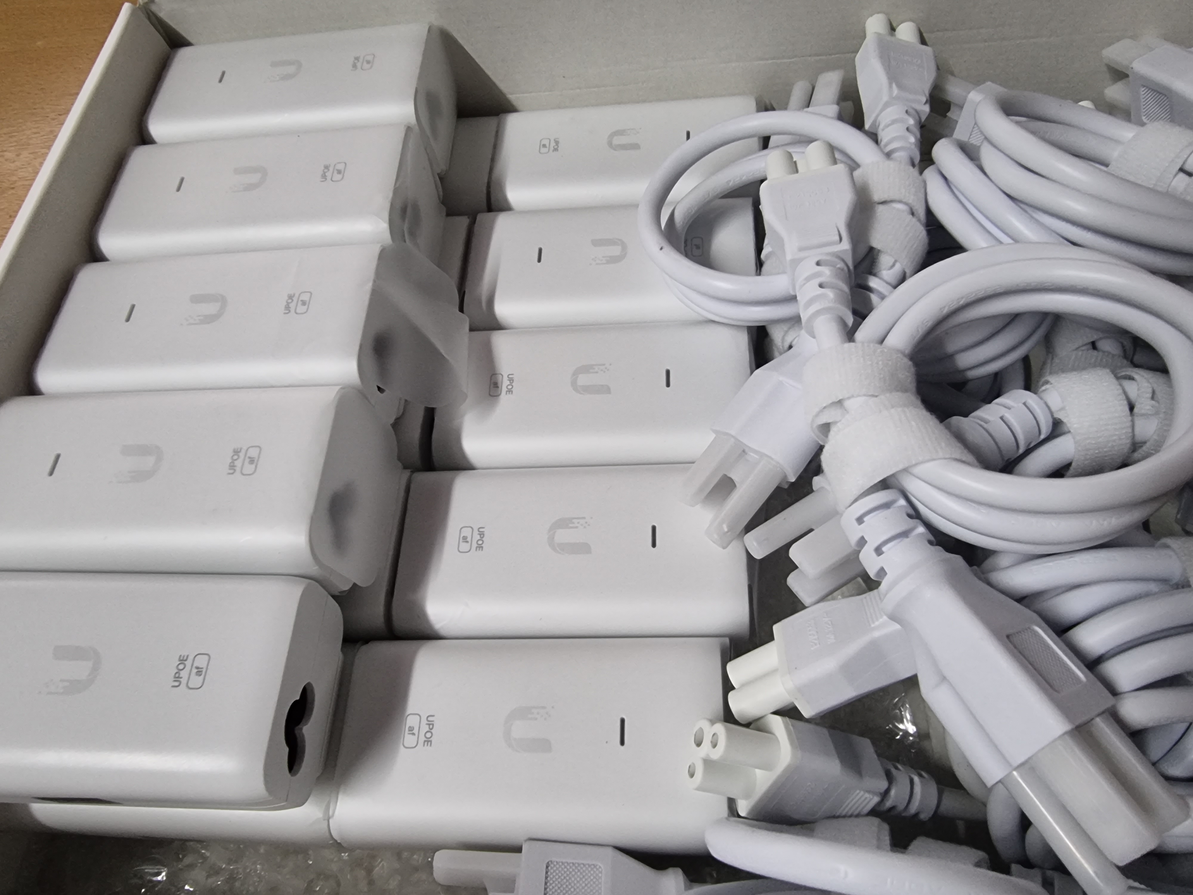 Ubiquiti POE (ของแท้) UPOE-AF 24V-48V 0.5A Gigabit | Lazada.co.th