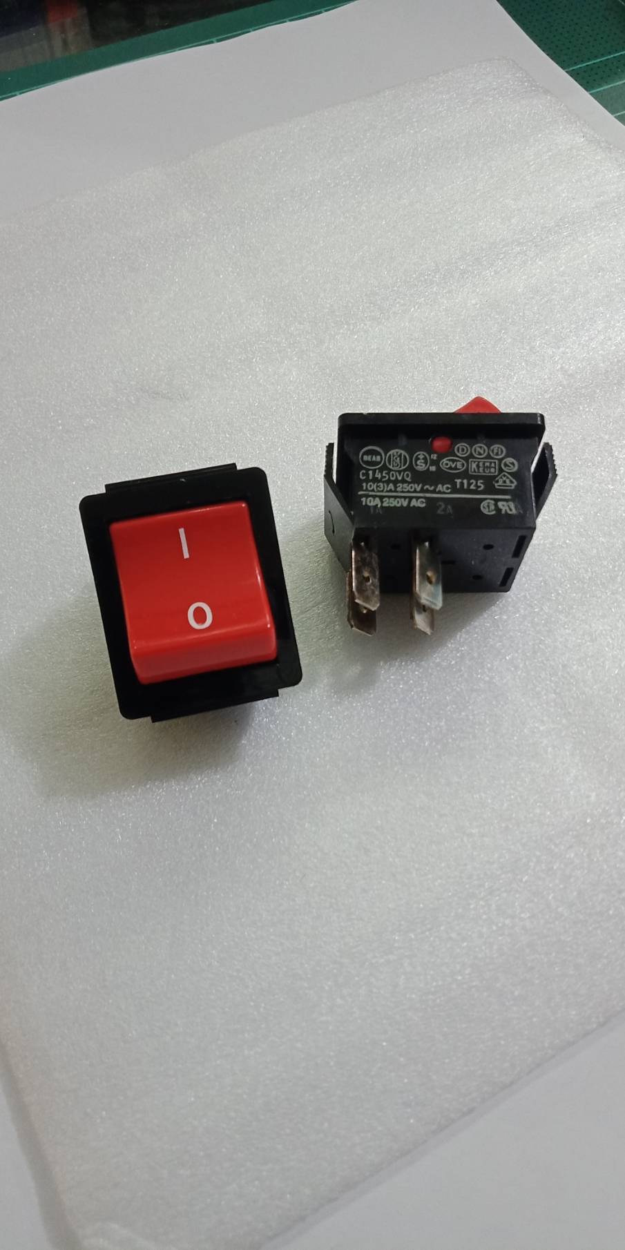 สวิทช์ ON-OFF อังกฤษ Switch 10A 250VAC 25x30mm ปิด-เปิด 4ขาสวิทช์คุณภาพ ...