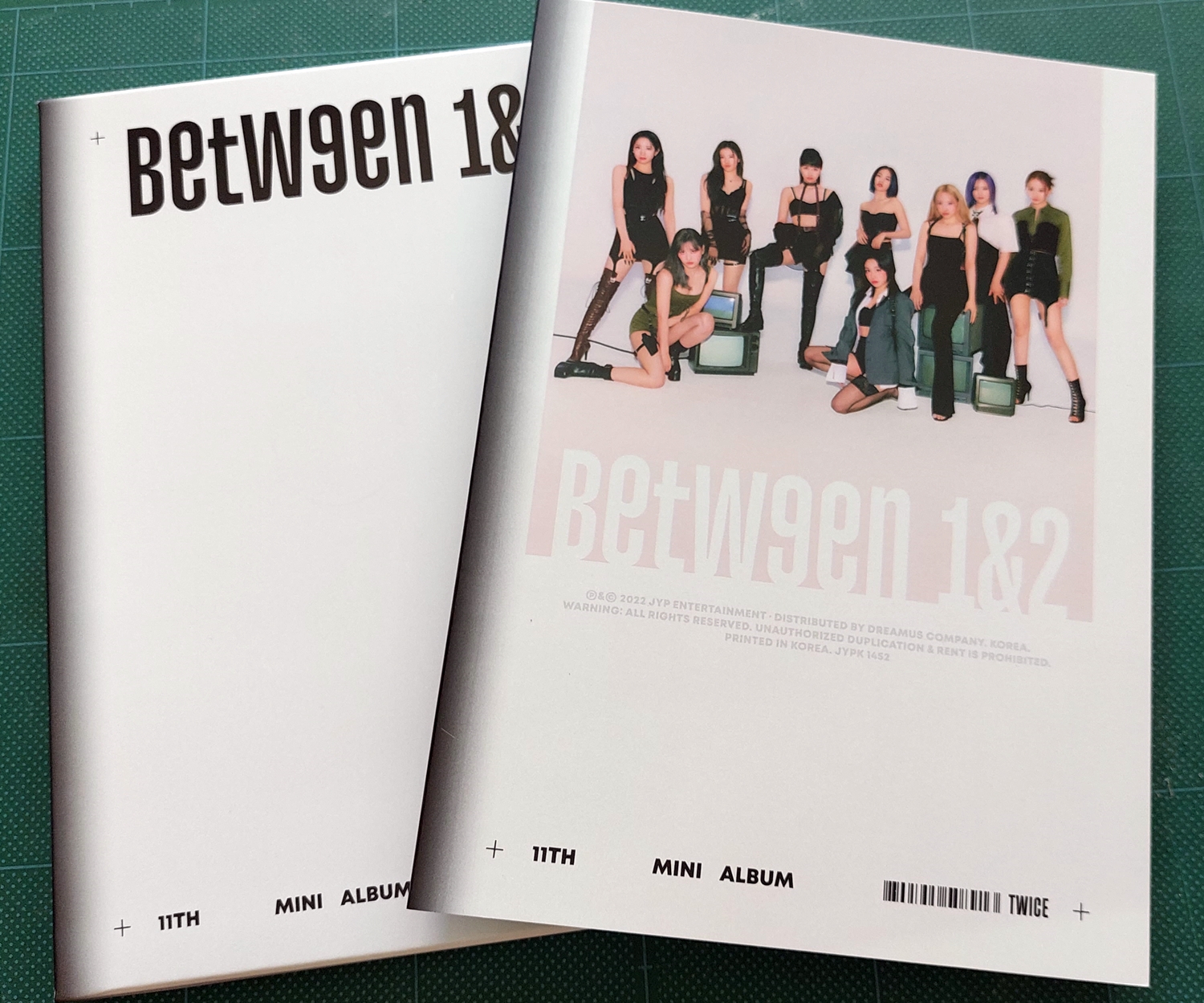 อัลบั้ม เปล่า TWICE - BETWEEN 12 Album แกะแล้ว ไม่มีการ์ด ไม่มีโปสเตอร์ ...