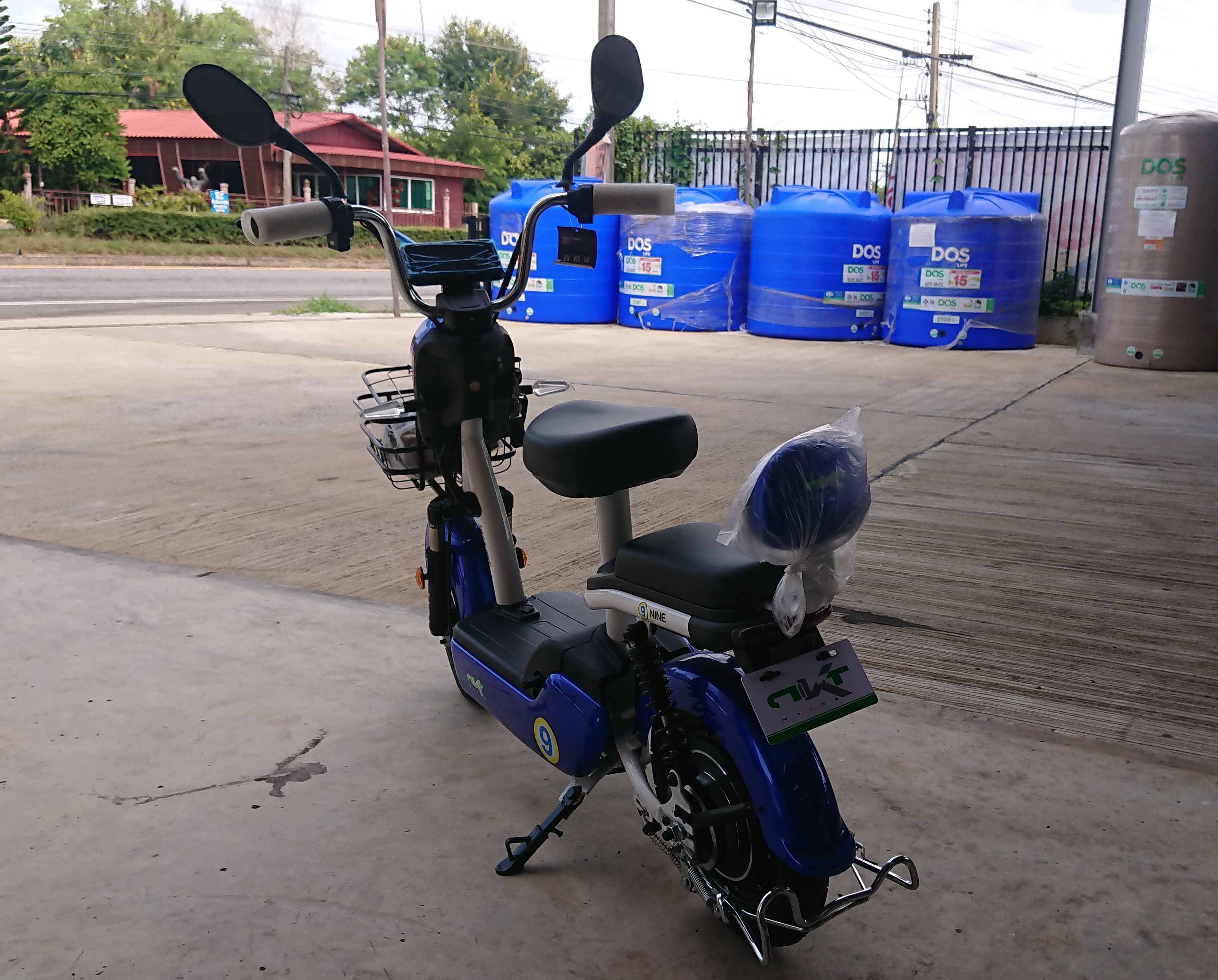 จักรยานไฟฟ้า NKT NINK N9 วัสดุประกอบอย่างดี เหล็กแข็งแรง วิ่งได้ 30-35 กม/ซม ชาร์จ 4-5 ซมวิ่งได้ ...