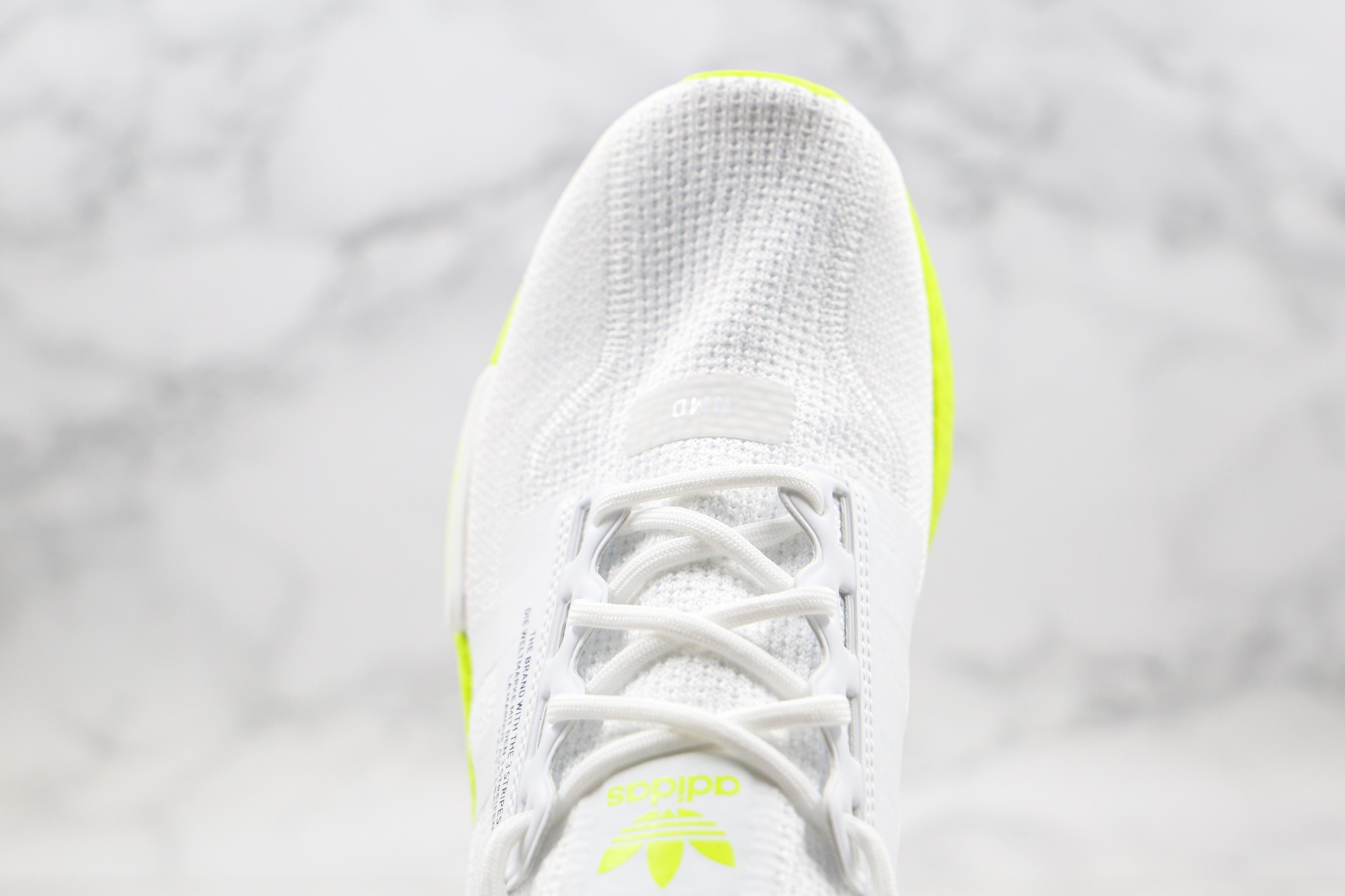 〖OFFICIAL GENUINE〗ADIDAS NMD R1 V2 รองเท้าผู้ชาย รองเท้าผู้หญิง รองเท้า ...