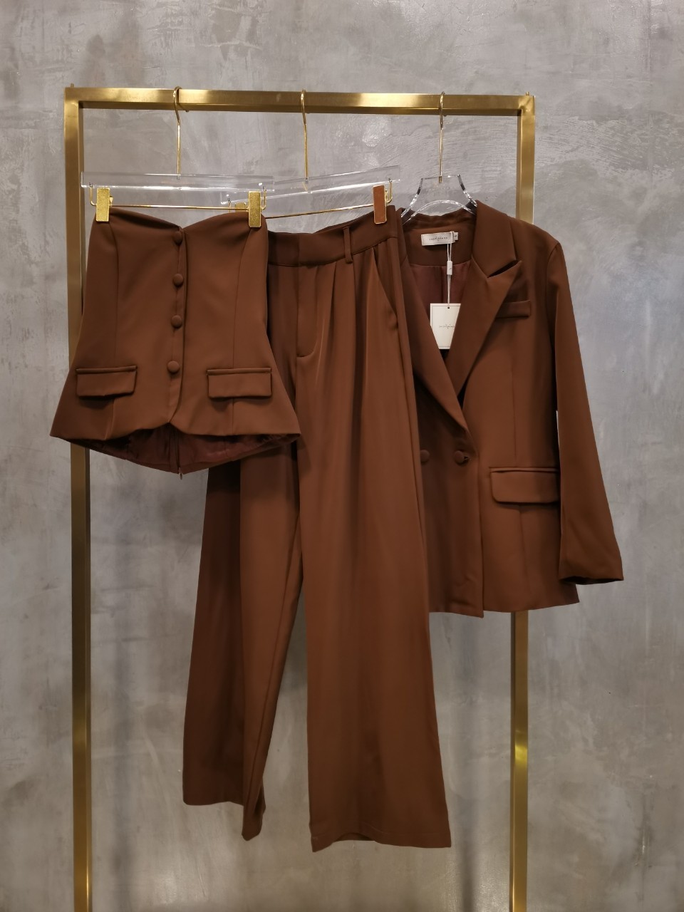 VShop Set balzer+Strapless เซตเบลเซอร์ทรง oversize ผ้าสูทเนื้อดีมากๆค่ะ ...