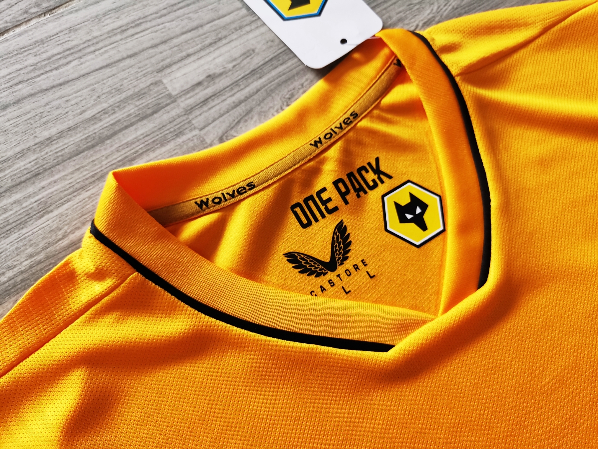 เสื้อฟุตบอลวูฟแฮมตัน ชุดเหย้าปี 2021/22 เวอร์ชั่นแฟนบอล Wolves Hamton ...