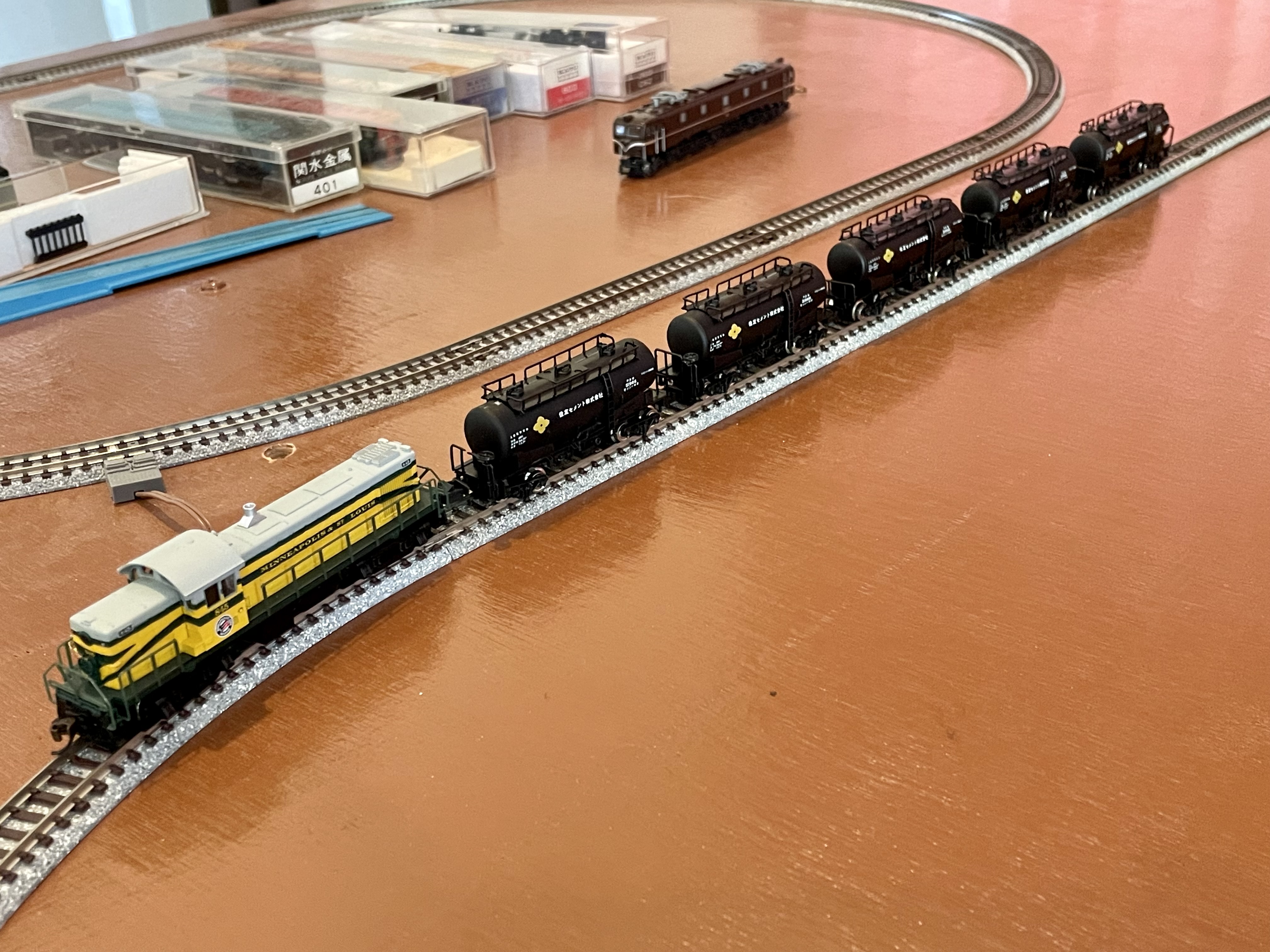 As new N Scale Atlas Diesel Locomotive Minneapolis St Louis and new ...