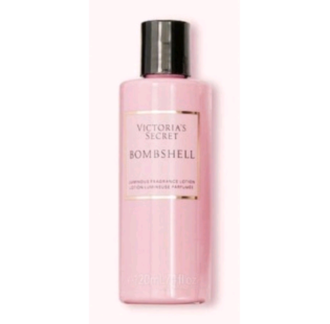 Victoria's Secret แบบ Luminous Fragrance Lotion และ Fragrance Wash ...