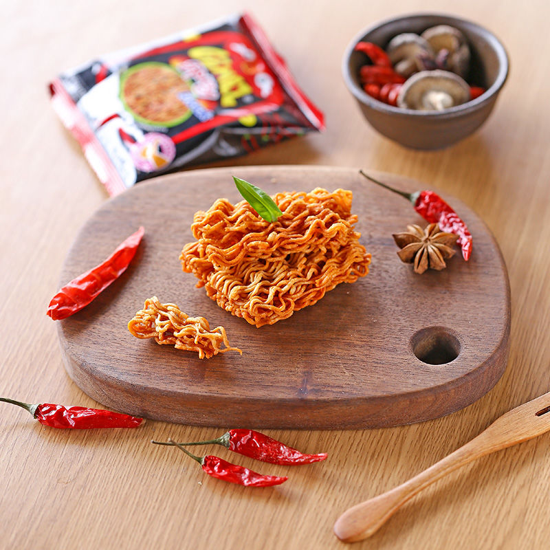 30 packaging Indonesian chicken noodles GEMEZ enaak barbecue-flavored ...