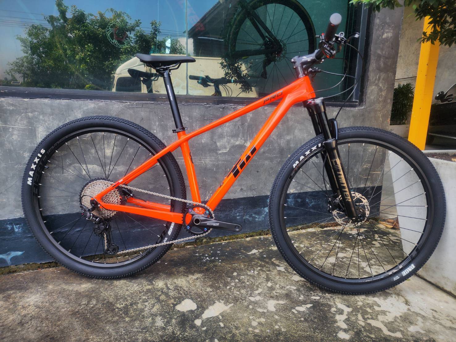 จักรยานเสือภูเขา Twitter LEOPARD PRO XT 12sp - Chat La Da Shop - ThaiPick